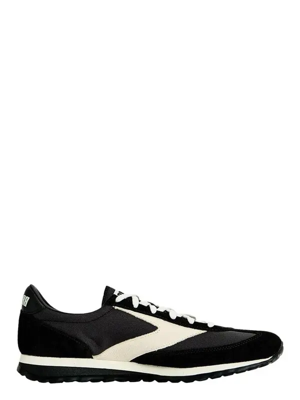 Brooks Vanguard " Coconut Milk - Black