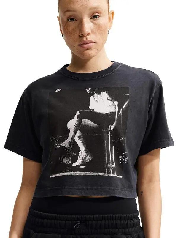 Nike Graphic Cropped T-shirt - Black