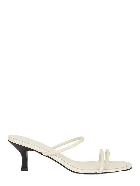 ST. AGNI Minimal Strap Sandal - Ecru