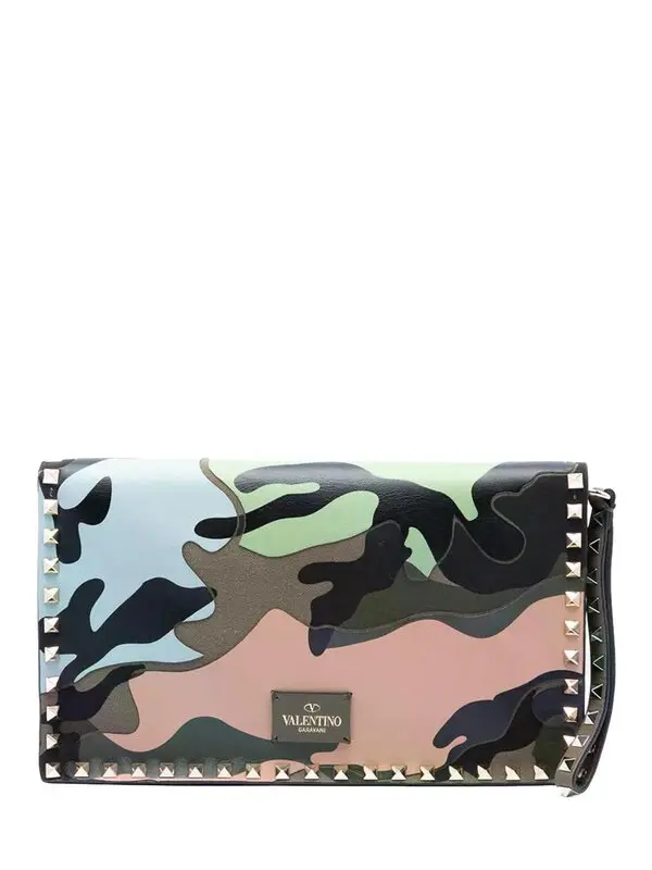 Valentino Garavani Camouflage Rockstud Wristlet Clutch Bag - Brown
