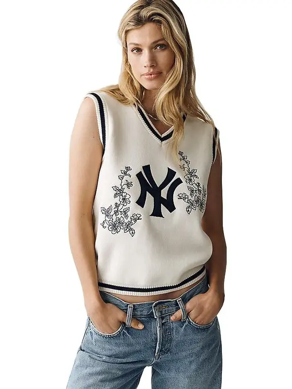 Mitchell & Ness Mlb Embroidered Sweater Vest - Yankees
