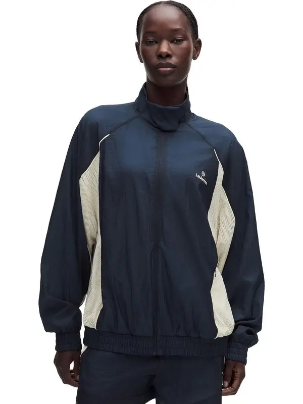 Lululemon License To Train Textured Nylon Jacket - True Navy/light Ivory