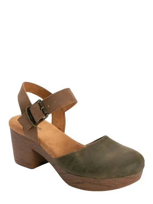 MUK LUKS Merritt Quarter Strap Clogs - Olive/tan