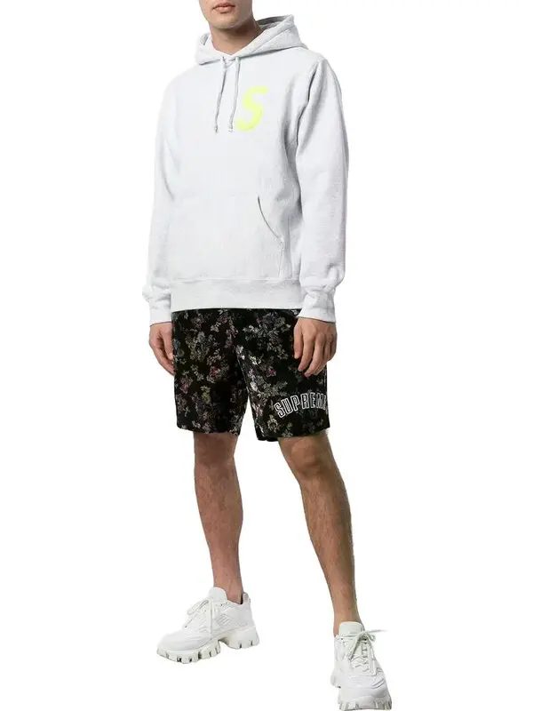 Supreme Floral Print Velour Shorts - Black