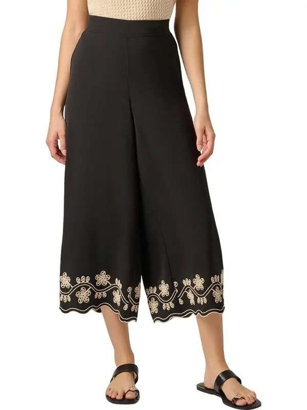 Adrianna Papell Scalloped Floral Embroidery Cropped Pants - Black/ivory