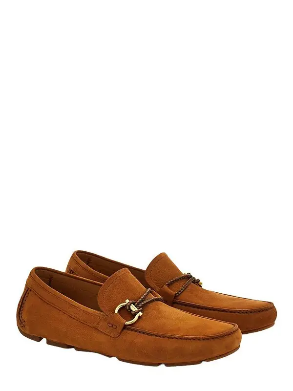FERRAGAMO Gancini Ornament Driver Loafers - Naturale