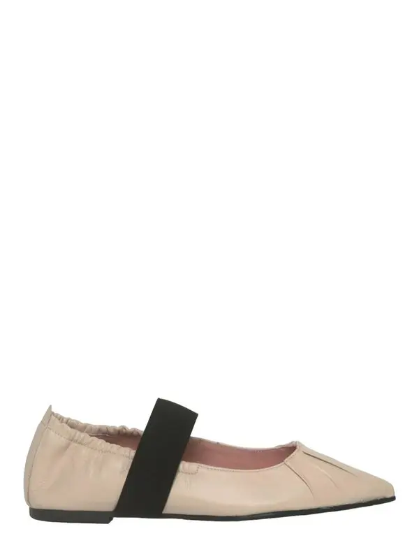 Pretty Ballerinas Pleated Pointed Flats With Contrasting Elastic Strap - Caolin
