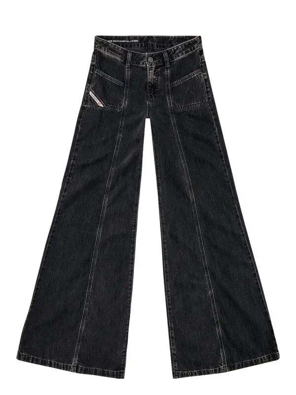DIESEL® D-akii Low-rise Bootcut Jeans - Black