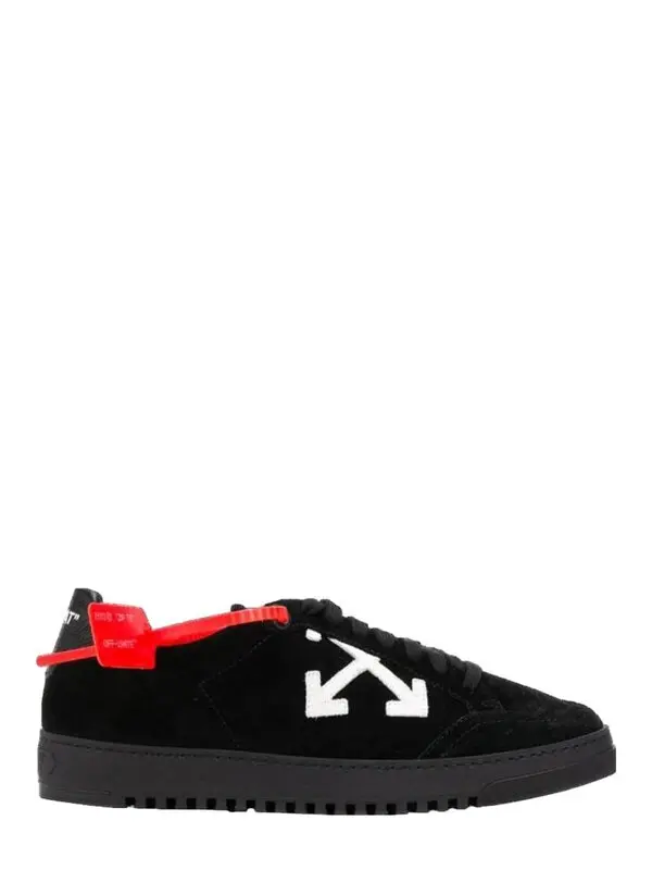 Off-White Low Top Sneakers With Embossed Logo - Black