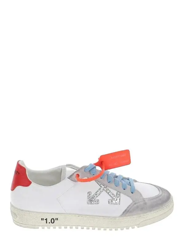 Off-White Low-top Casual Sneakers With Arrow Logo And Red Heel Detail - White