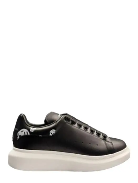 Alexander McQueen Oversized Skull Printed Sneakers - Black