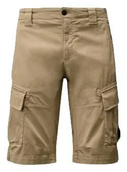 C.P. COMPANY Cargo Shorts With Lens Detail - Vintage Khaki-beige