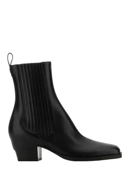 Fendi Square-toe Ankle Boots - Black