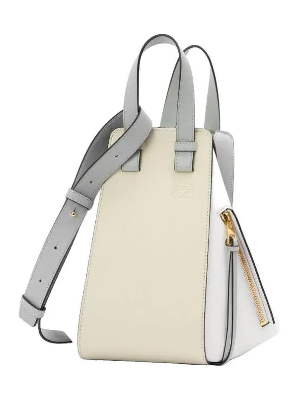 Loewe Small Hammock Bag In Classic Calfskin - Nude