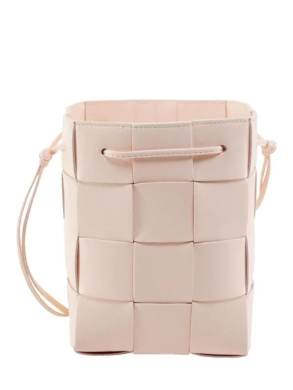 Bottega Veneta Cassette Intrecciato Bucket Bag - Nude
