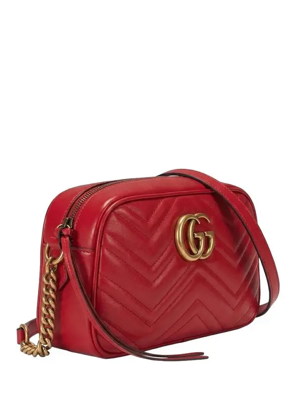 Gucci Small Matelassé Shoulder Bag With Gg Logo - Red