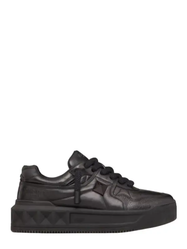 Valentino Garavani One Stud Low-top Sneakers - Black