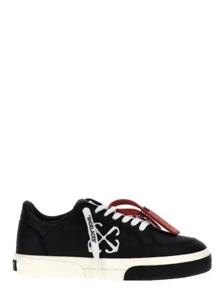Off-White Low Top Sneakers - Black
