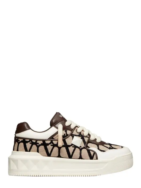 Valentino Garavani Lace-up Sneakers With Logo Detailing - Beige/black