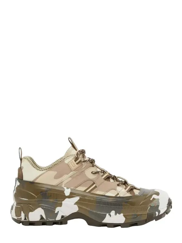 Burberry Arthur Low-top Sneakers - Multicolor