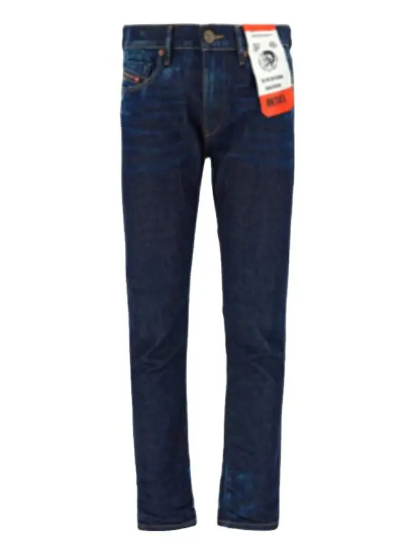 DIESEL® Carrot D-franky Loose Logo Patch Jeans - Black