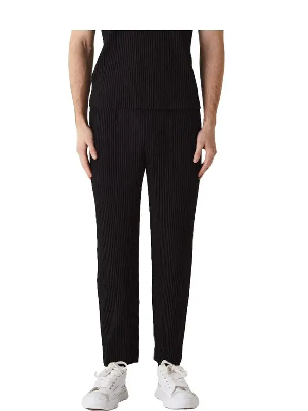 Issey Miyake Homme Plissé Cropped Pleated Trousers - Black