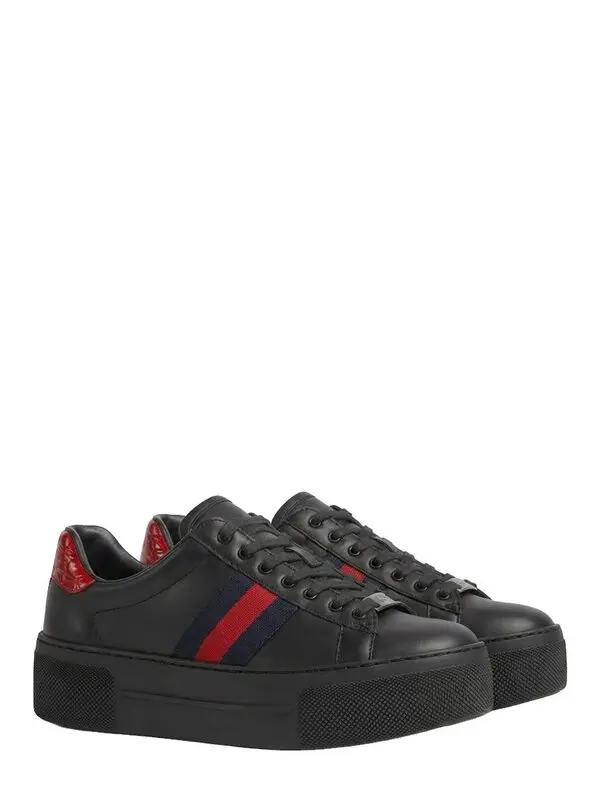 Gucci Ace Leather Sneakers With Stripe Detail - Black