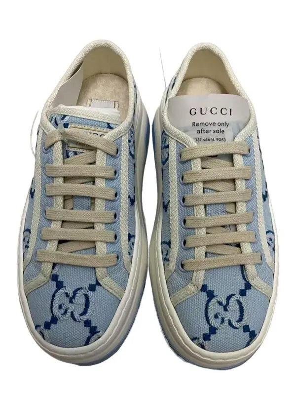 Gucci Lace-up Low-top Sneakers - Gray