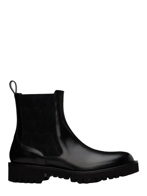 Valentino Garavani Round Toe Ankle Boots - Black