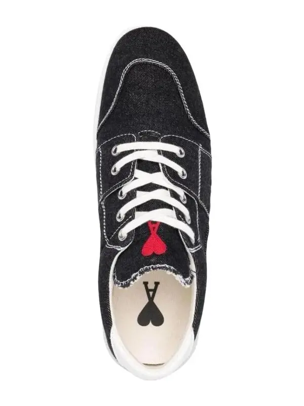 Ami De Coeur Low-top Sneakers - Black