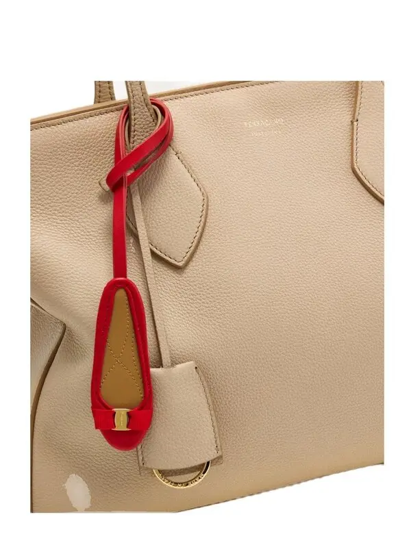 FERRAGAMO Varina Charm - Flame Red