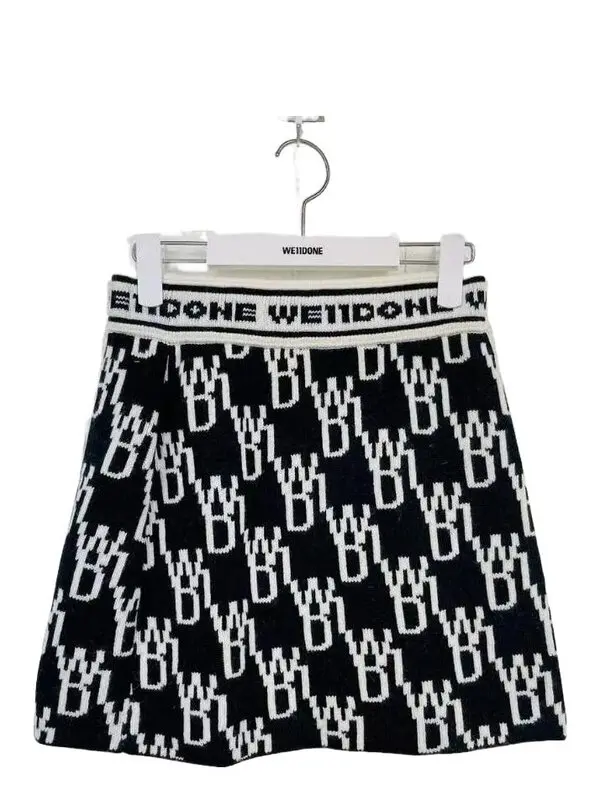 We11Done Barrage Letter Skirt - Black