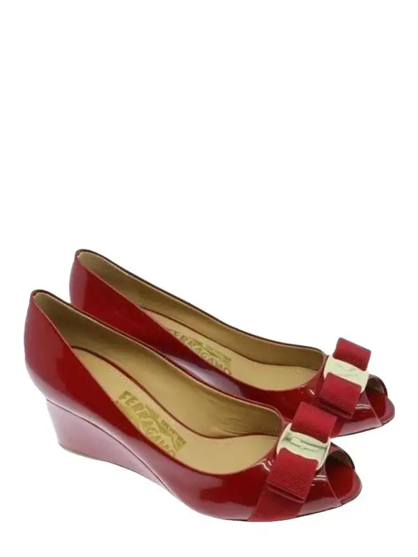 FERRAGAMO Bow Detail Peep-toe Wedge Heels - Red