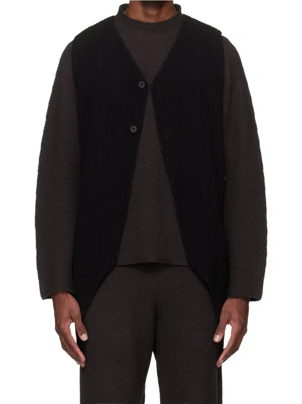 Issey Miyake Pleated Vest - Black