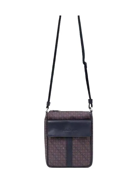 FERRAGAMO Logo Shoulder Bag - Black