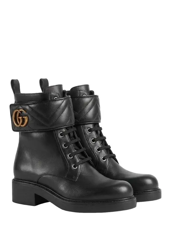 Gucci Logo Plaque Lace-up Ankle Boots - Black