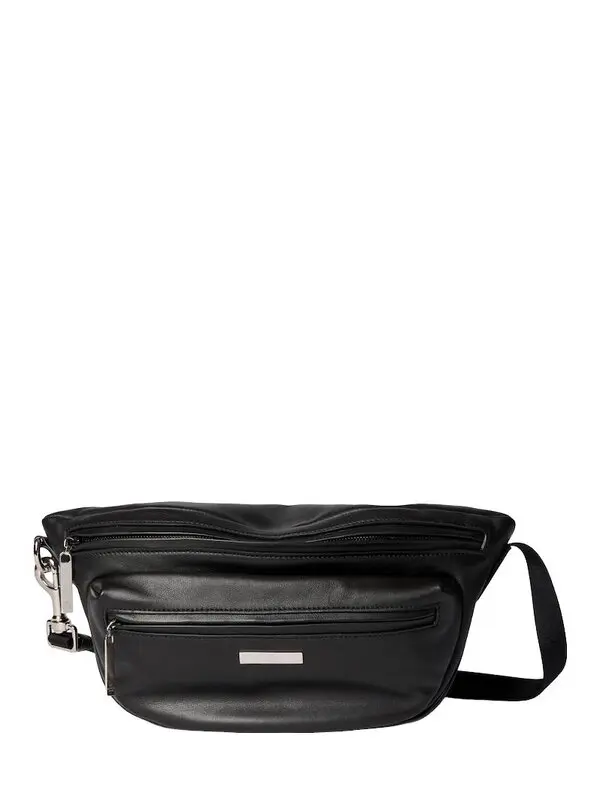 Gucci Tag Medium Crossbody Bag In Leather - Black