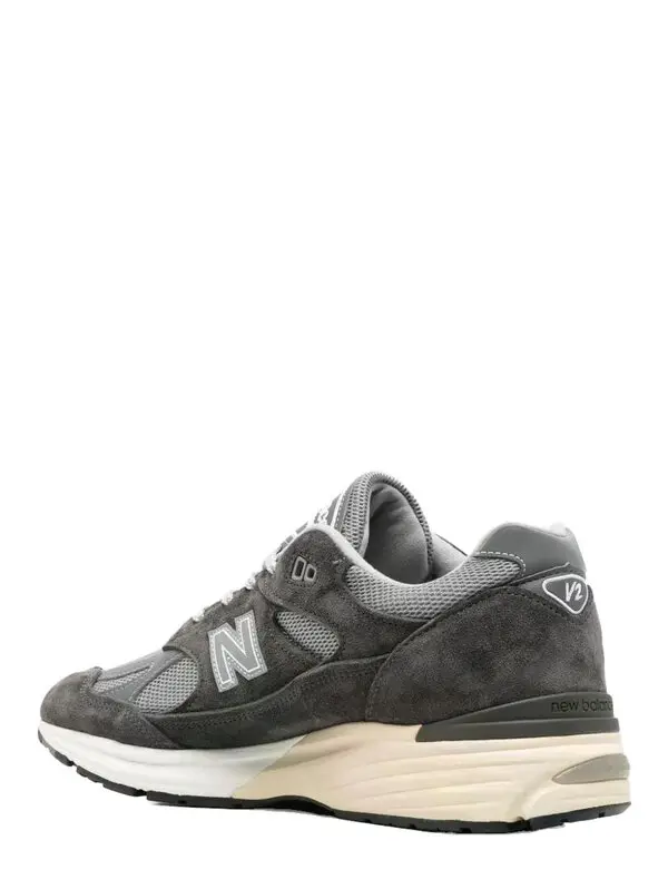 NEW BALANCE 991v2 Low-top Sneakers - Grey