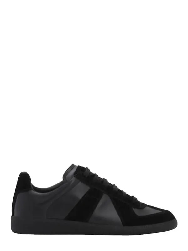 MAISON MARGIELA Low Top Casual Sneakers - Black