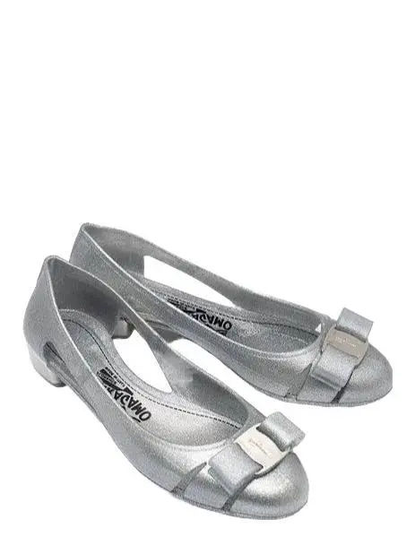 FERRAGAMO Vara Jelly Pumps - Silver