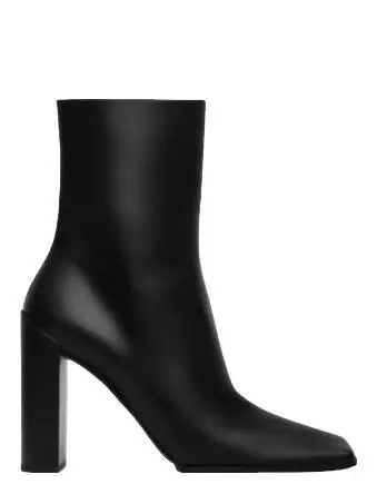 Alaïa Square-toe Ankle Boots With Chunky Heels - Black