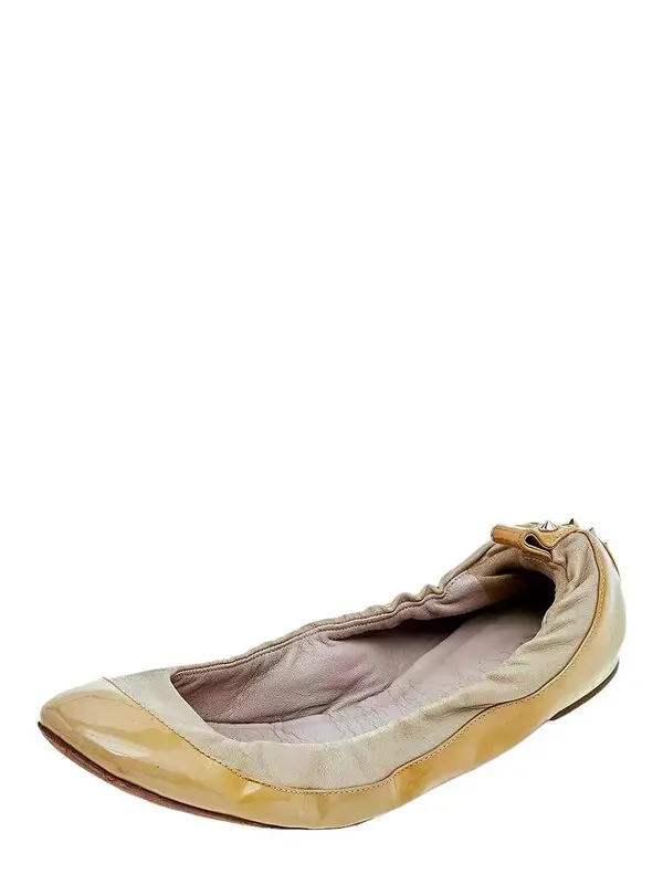 Burberry Scrunched Spiked Ballet Flats - Neutrals