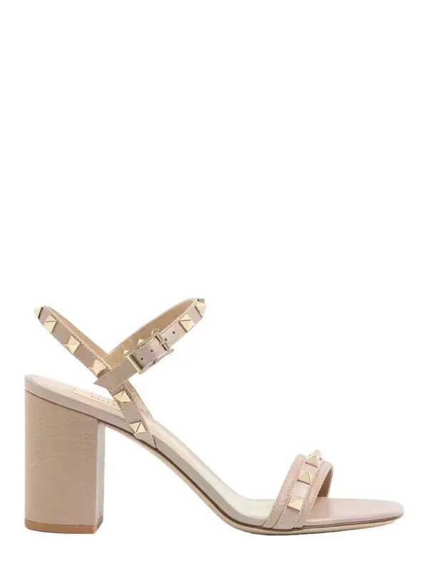 Valentino Garavani Rockstud Sandals In Grainy Calfskin - Neutrals