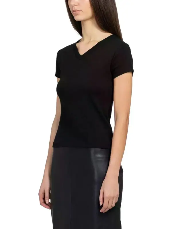 ST. AGNI V-neck T-shirt - Black