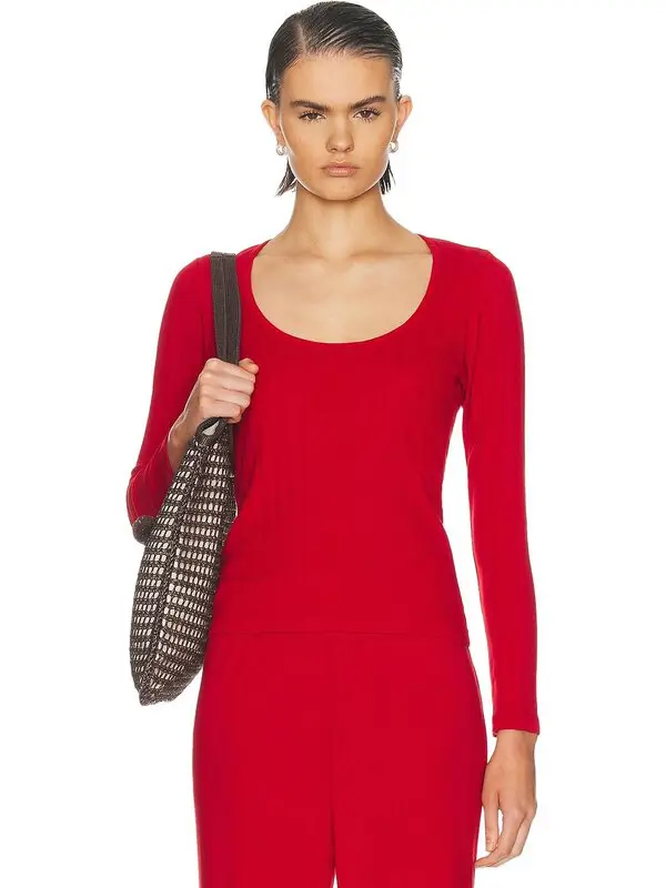 Donni. The Varied Rib Long Sleeve Scoop Neck Tee - Bell Pepper