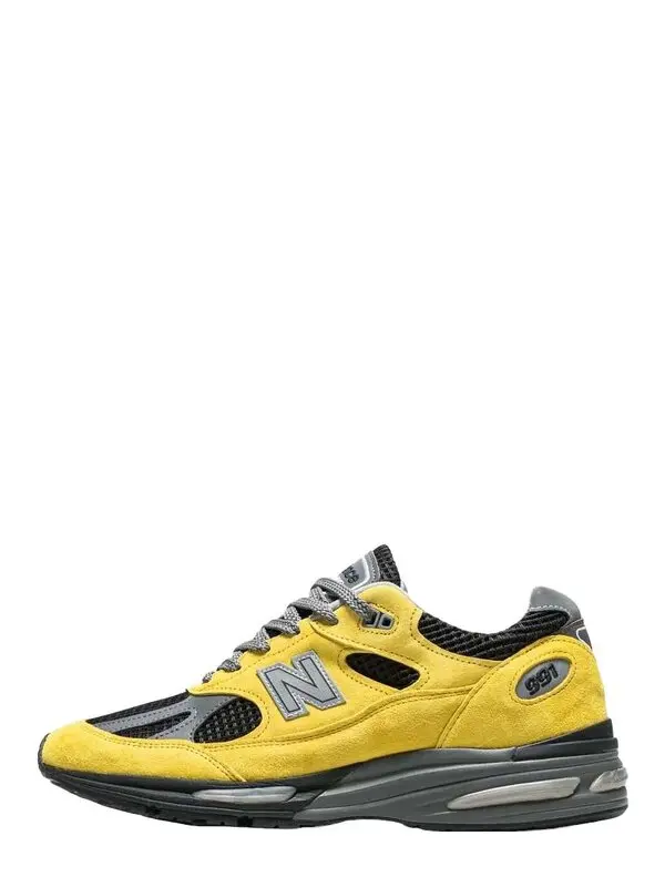NEW BALANCE 991v2 Made In Uk Sneakers - Yellow/black/grey