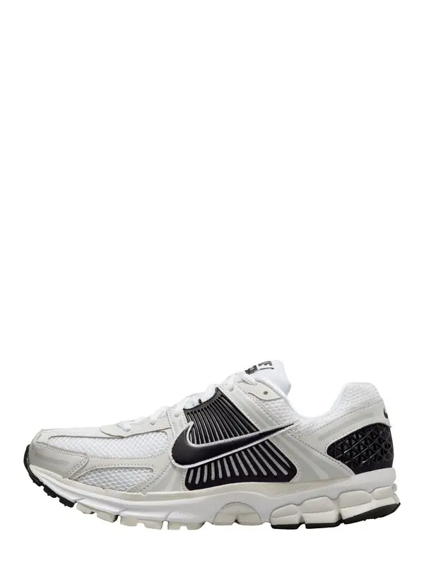 Nike Zoom Vomero Athletic Sneakers - White/black