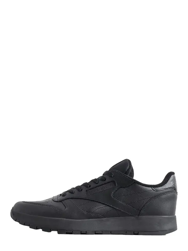 REEBOK Maison Margiela X Classic Leather Tabi Sneakers - Black