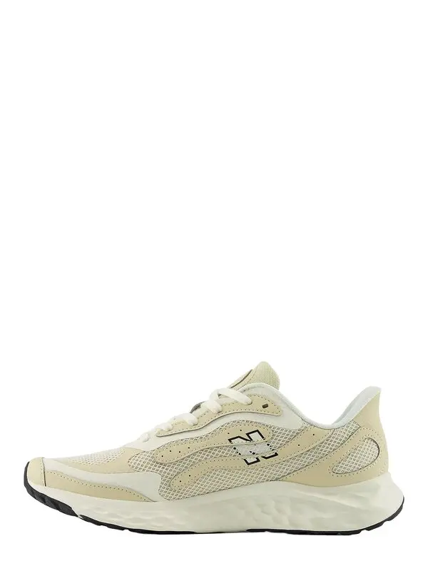 NEW BALANCE Fresh Foam Arishi V4 Sneakers - Beige/white/black