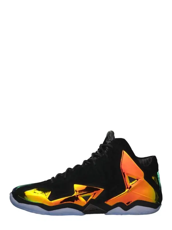 Nike Lebron 11 Ext Qs "kings Crown" Mid-top Sneakers - Black/goldyellowgold